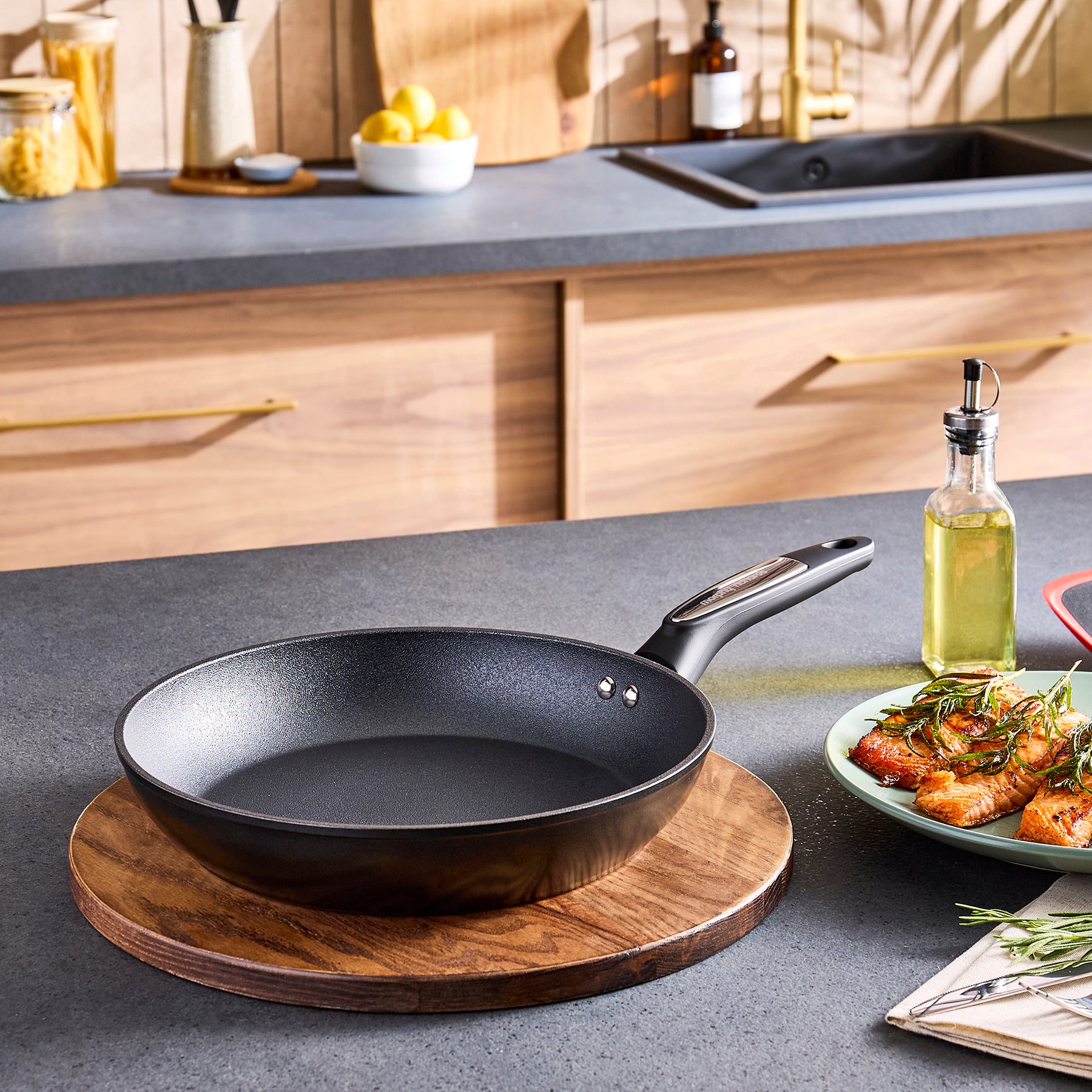Morphy Richards 28cm Forged Aluminium Black Ceramic Frying Pan