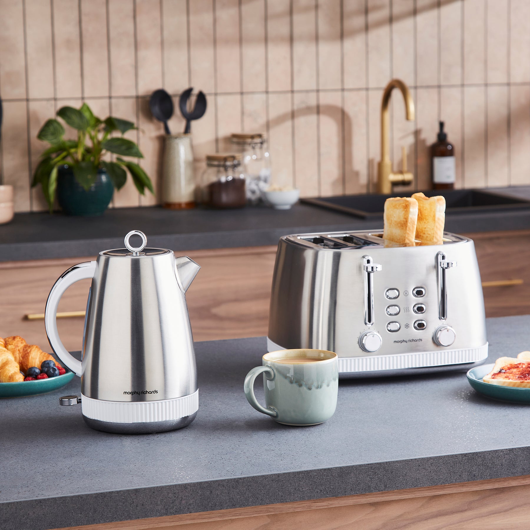 Mexborough White Kettle & Toaster Set – Morphy Richards UK